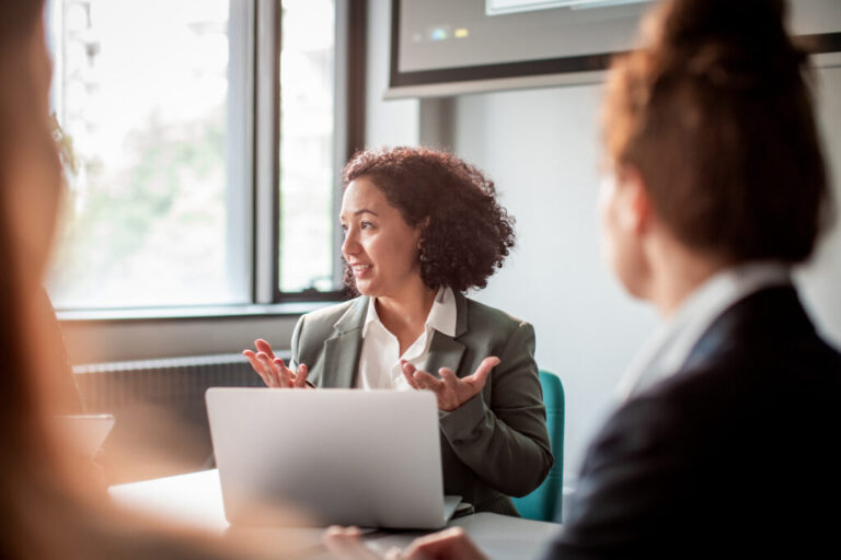 Sales Demo Training: How to Deliver Winning Presentations that Convert ...
